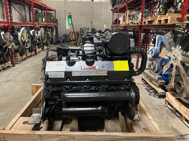 Cummins V903-295hp Remanufactured Diesel Engine