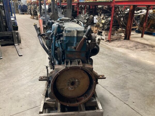 2006 International DT570 Diesel Engine with EGR Emissions
