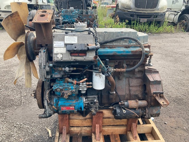 International DT530E-300hp Electronic Engine