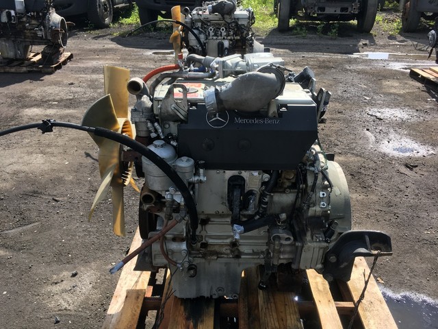 Mercedes OM904LA-MBE900 EGR Diesel Engine