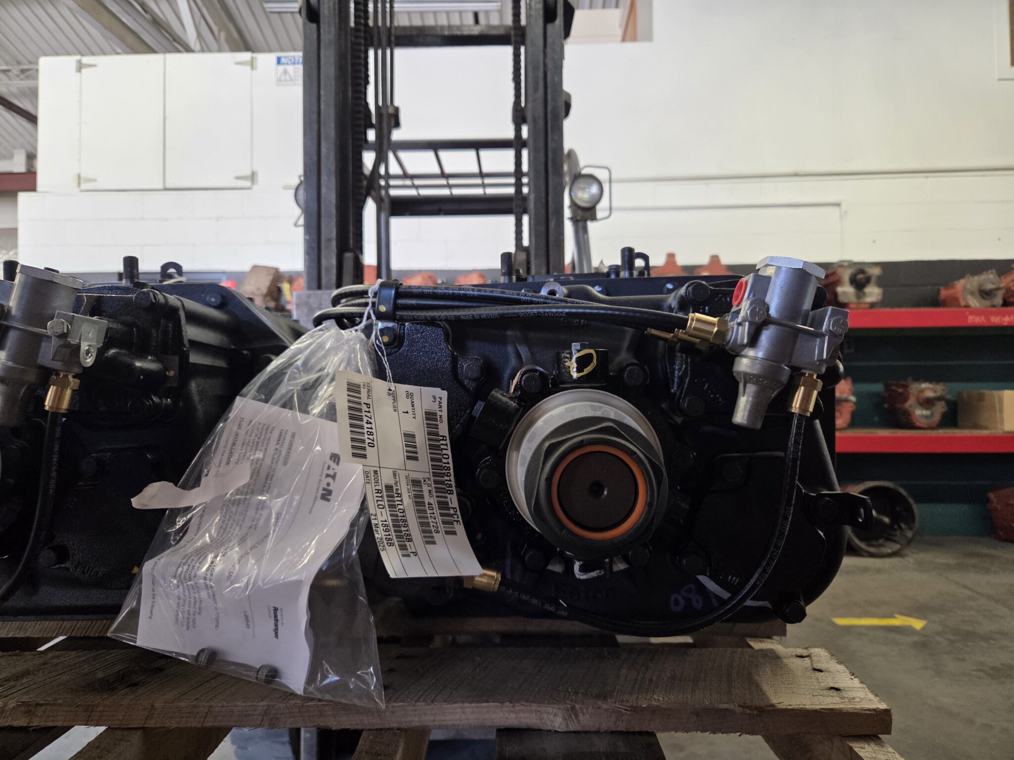 NEW EATON-FULLER RTLO 18918B 18 Speed Transmissions - Adelman's