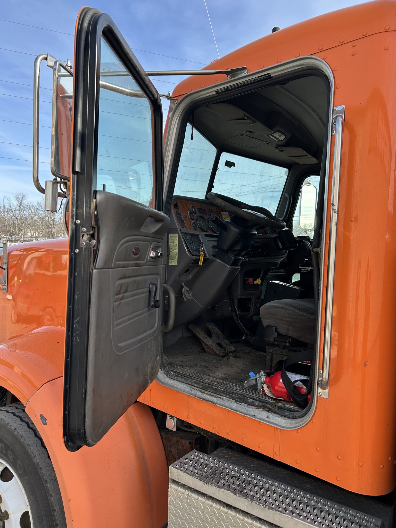 2007 PETERBILT PLOW TRUCK WITH SALT BOX - Adelman's